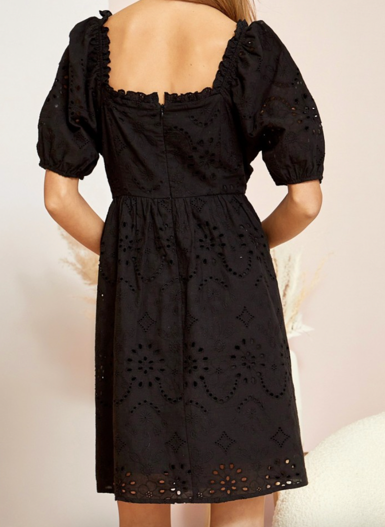 Eleanor Plus Size Eyelet Babydoll Dress – The Fluffy Flamingo